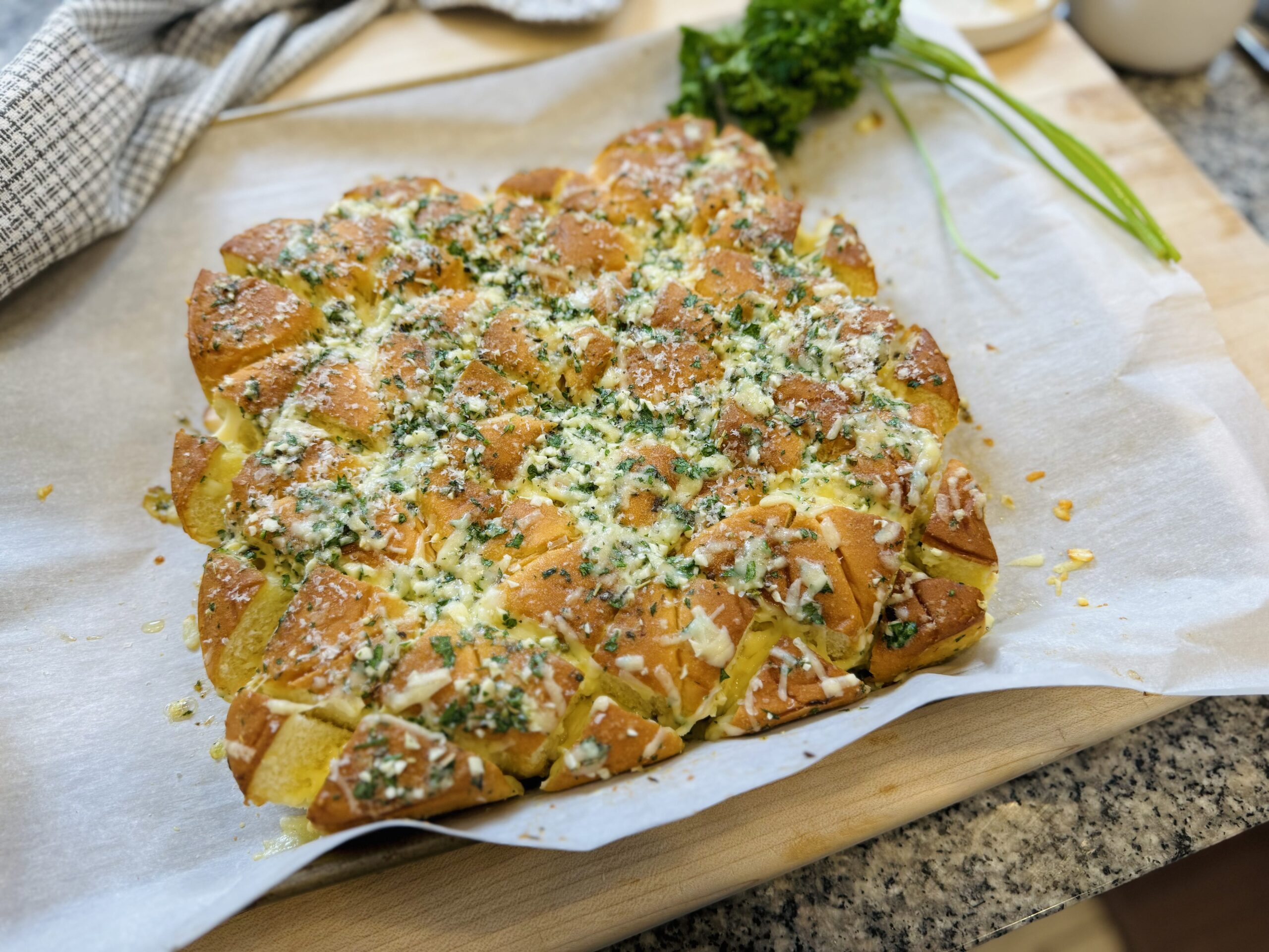 Garlic Parmesan Hawaiian Rolls Recipe - Olivia Yi