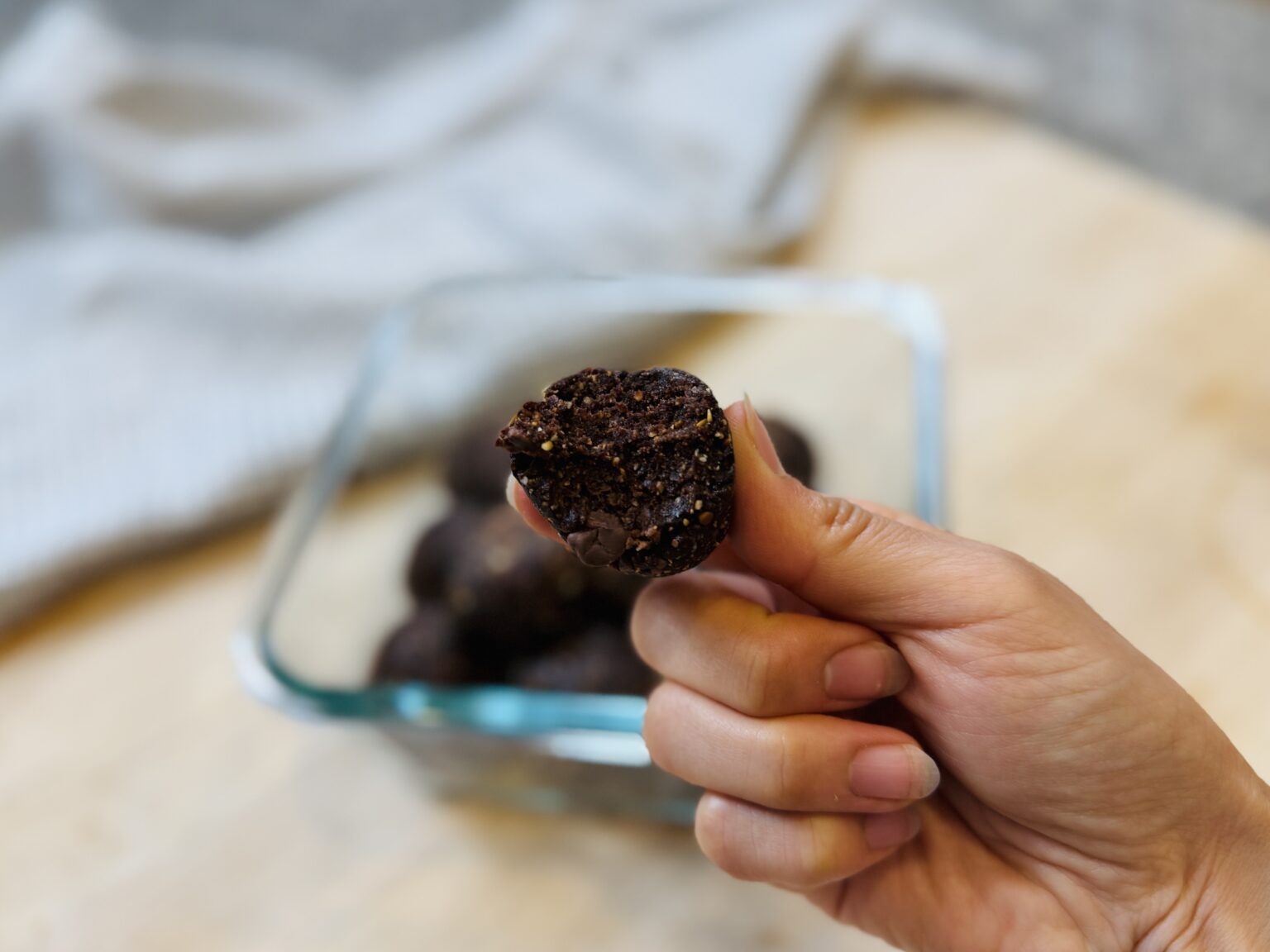 Chocolate Protein Balls Recipe (No-Bake, High-Protein Snack) - Olivia Yi
