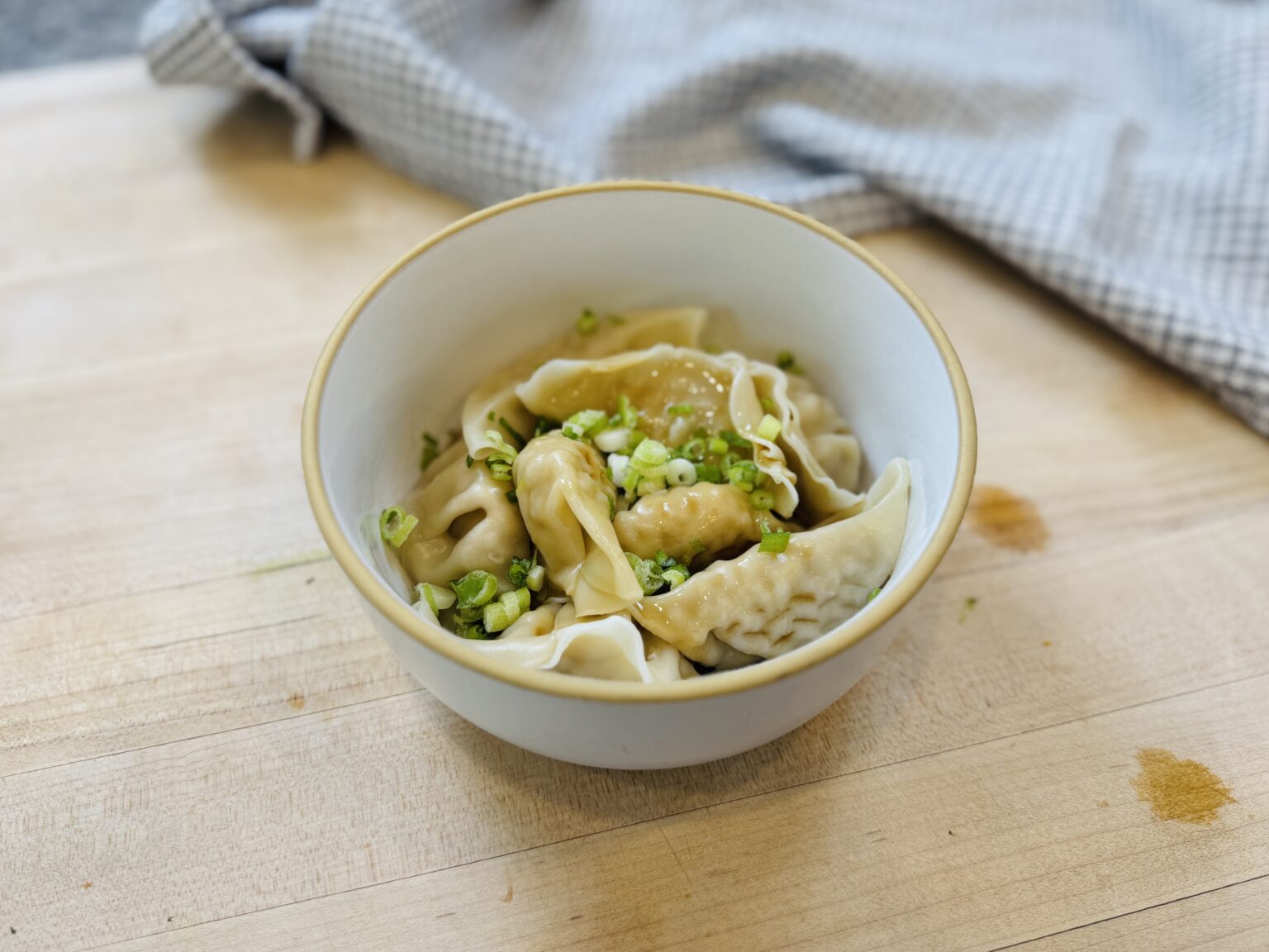 15-Minute Dumpling Bowl (Using Frozen Dumplings) - Olivia Yi